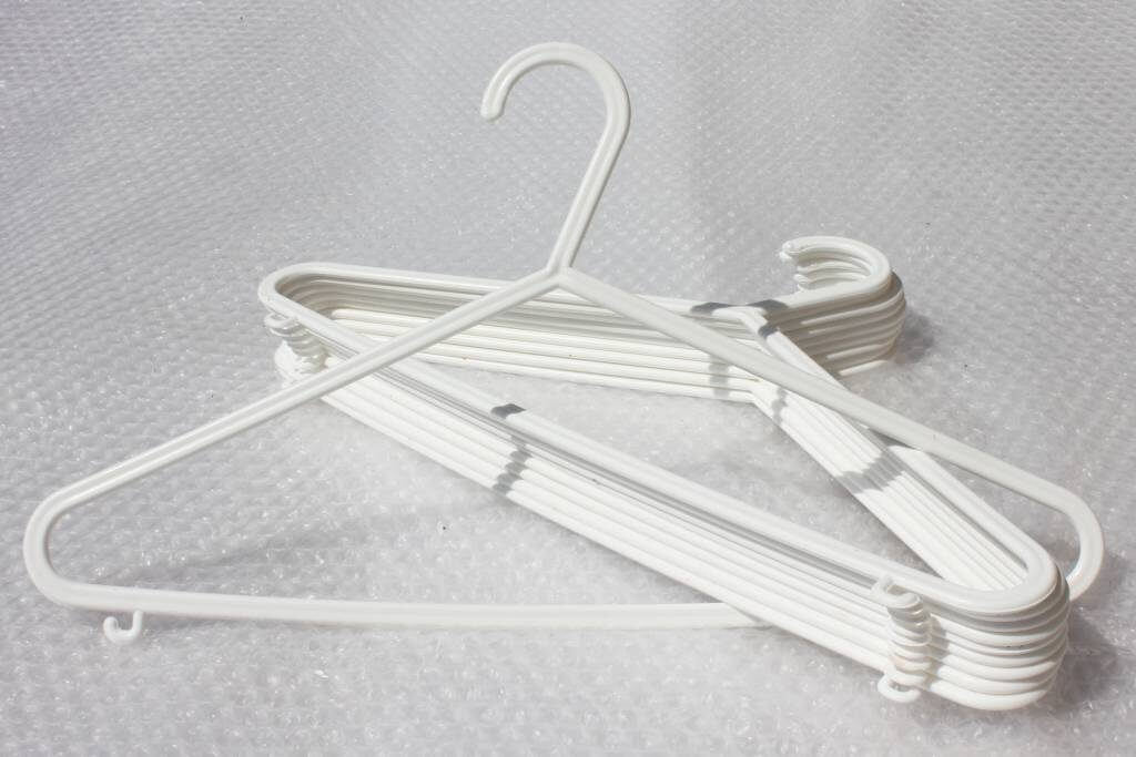 Multipurpose hangers with Trouser Bar – white | Hangersrus