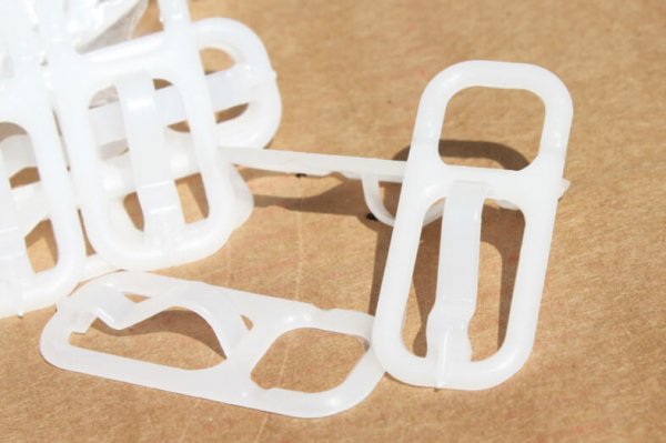 Plastic Space Saving Connectors – Coat Hanger Connectors | Hangersrus